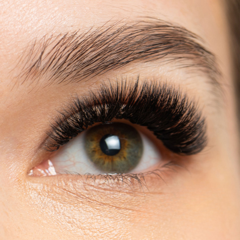 Mink vs. Silk Lashes: Key Differences and How to Choose - Premade Pro